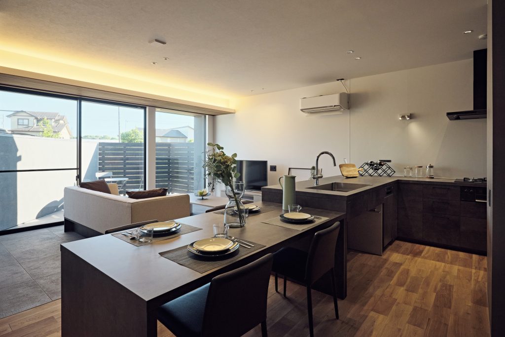 50～60坪の平屋6LDK間取り｜家族構成や広さ、費用のポイントを解説注文住宅ブルーハウス デザイン・性能・リゾートライフ、愛知、名古屋、豊橋、豊川、岐阜ならお任せください